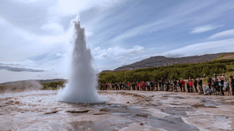 From Keflavik Airport: Private Golden Circle Tour in Iceland - The Itinerary: A Deep Dive
