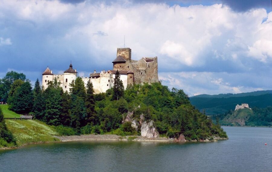 From Krakow: Dunajec River Gorge Wooden Raft River Cruise - Who Should Consider This Tour?