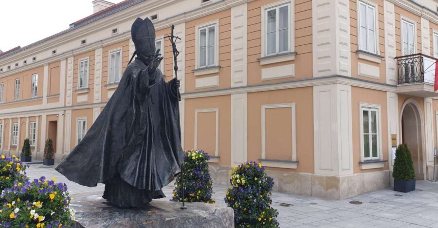 From Krakow: Wadowice and Pope John Paul II Route Day Trip - The Journey Begins: From Krakow to Lesser Poland