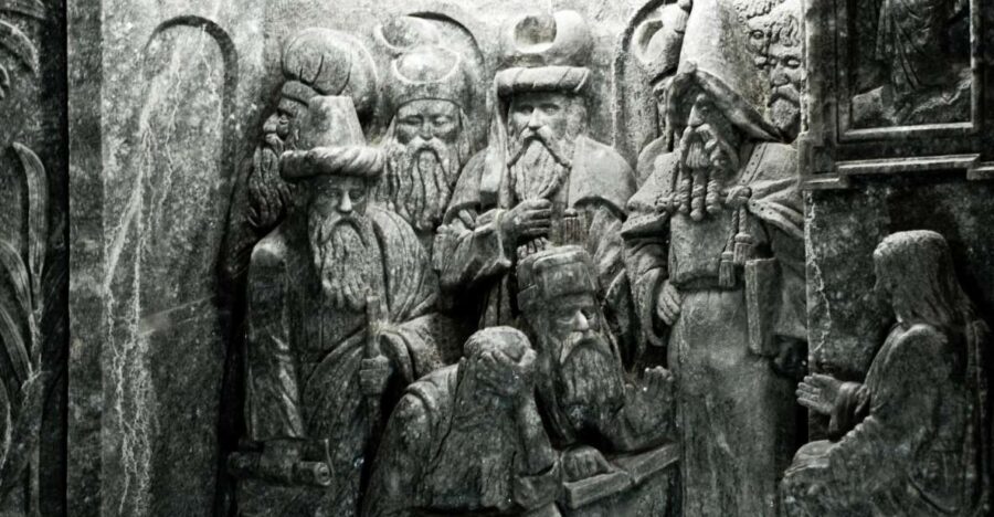 From Krakow: Wieliczka Salt Mine Half-Day Guided Tour - Exploring the Itinerary: What You’ll See and Do