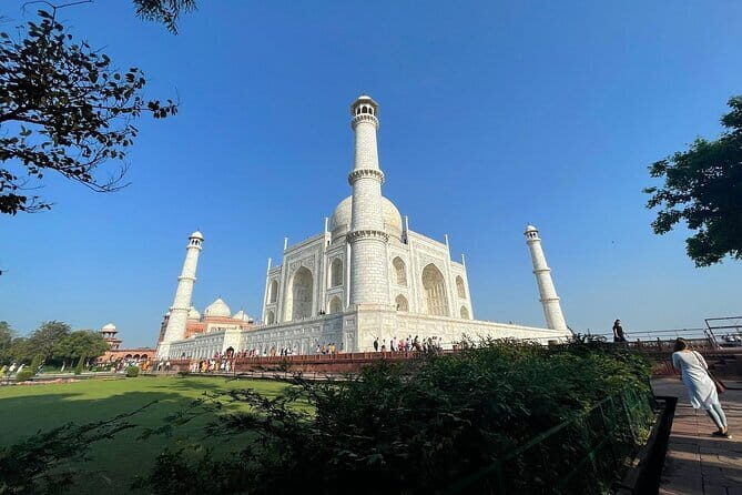 From Mumbai: Golden Triangle Luxury Tour with Flight & Hotels - Analyzing the Value