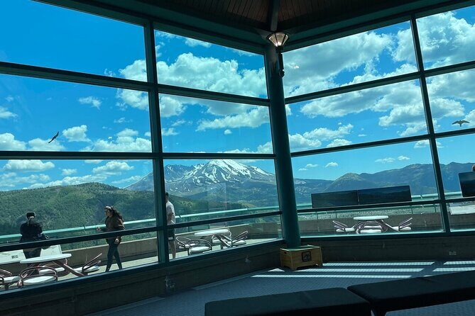 From Portland to Mt. Saint Helen Tour in a small group - What the Price Gets You and What It Doesn’t