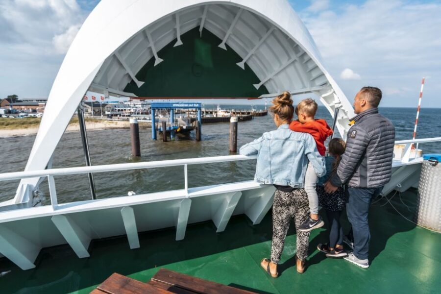 From Rømø: One-Way or Roundtrip Passenger Ferry to Sylt - Who Should Consider This Ferry?