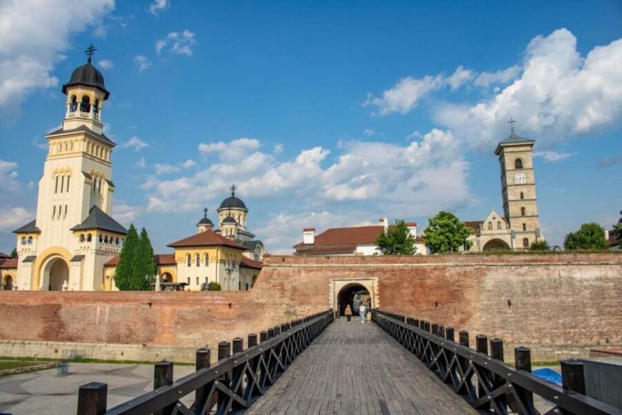 From Sibiu: Alba Carolina Citadel and Corvin's Castle Tour - The Practical Details