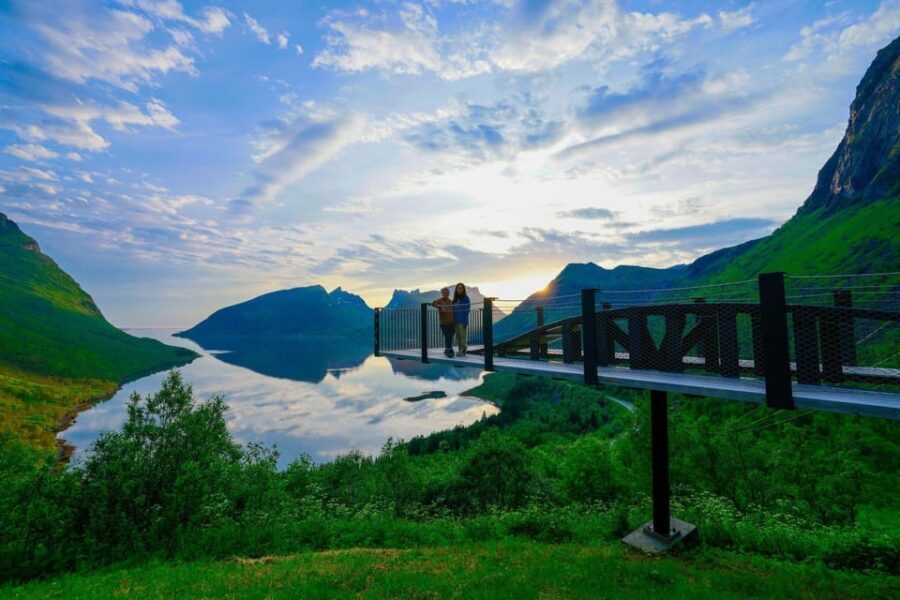From Tromsø:ChineseSenja Day Trip - The Itinerary Breakdown: How Each Stop Adds to the Experience