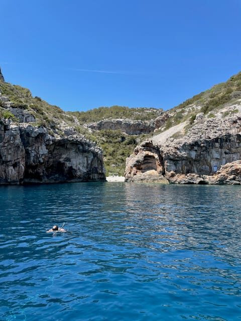 From Vis: Speedboat tour - Vis, Bievo & Blue Cave (private) - The Value Proposition