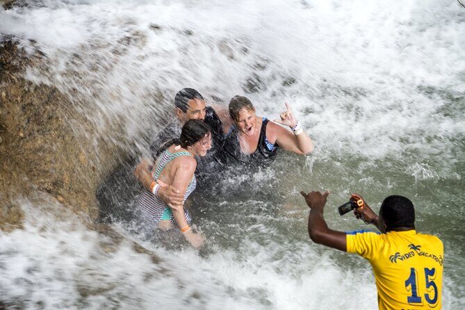 Full Day Dunn's River and Nine Miles with Lunch - The Climb and Park Experience