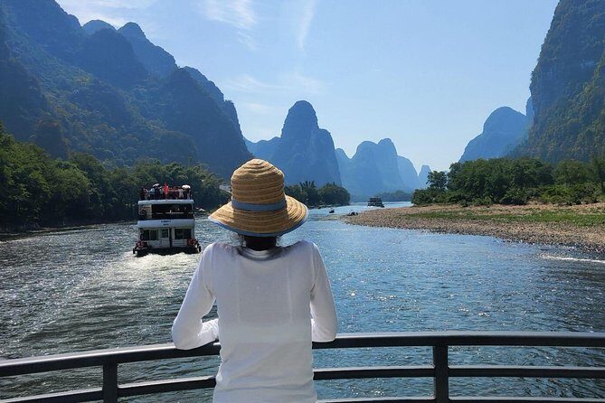 Full-Day Guilin Li-River Cruise with 4 star boat and Four Lake Night Cruise Tour - The Highlight: Li River Cruise from Guilin to Yangshuo