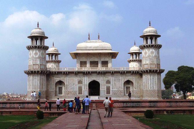 Full day of Agra and Taj Mahal from Delhi - Authentic Experiences and Hidden Insights