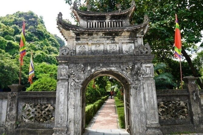 Full Day Tour from Hanoi with Cave Visits - What to Expect from the Itinerary