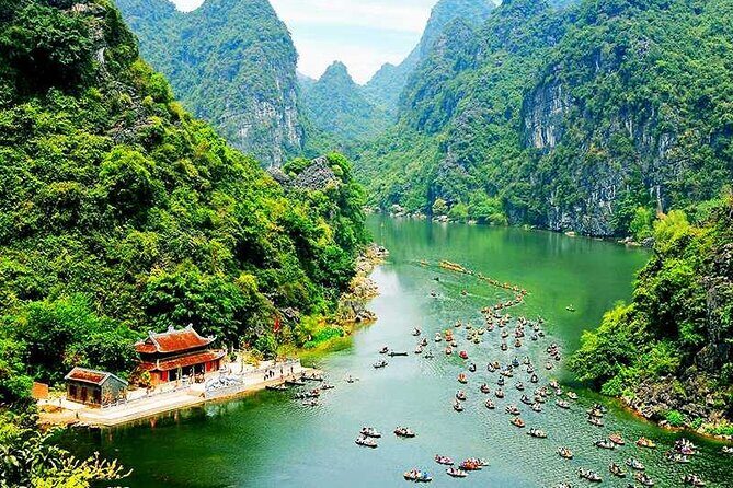 Full-Day Trang An, Hoa Lu and Mua Cave Tour with Lunch - A Full Breakdown of the Tour Experience