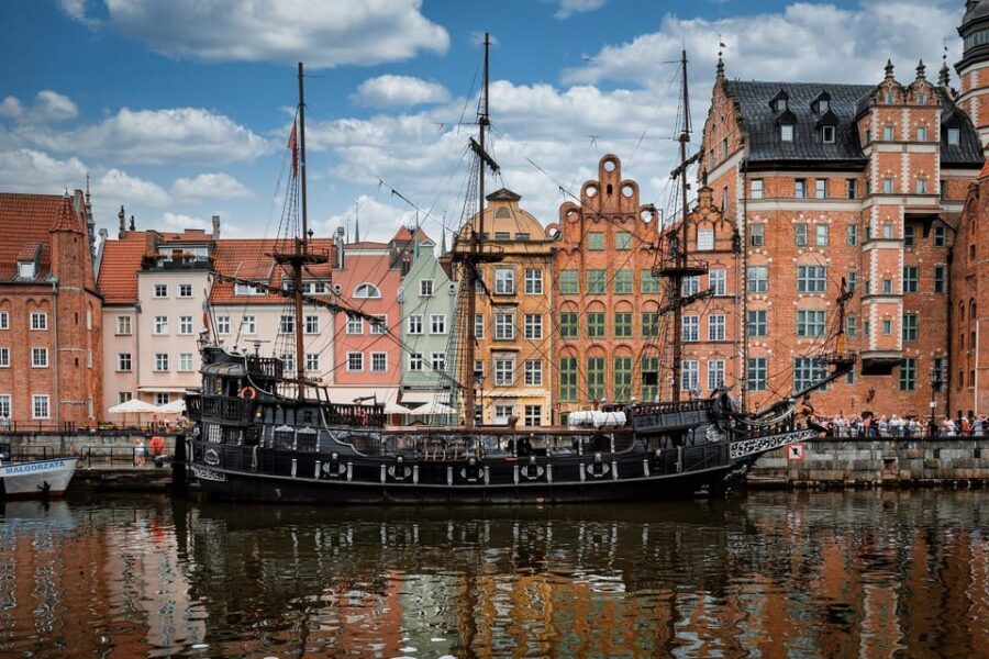 Gdansk Food and Sightseeing Tour with Bart - Who Should Consider This Tour?