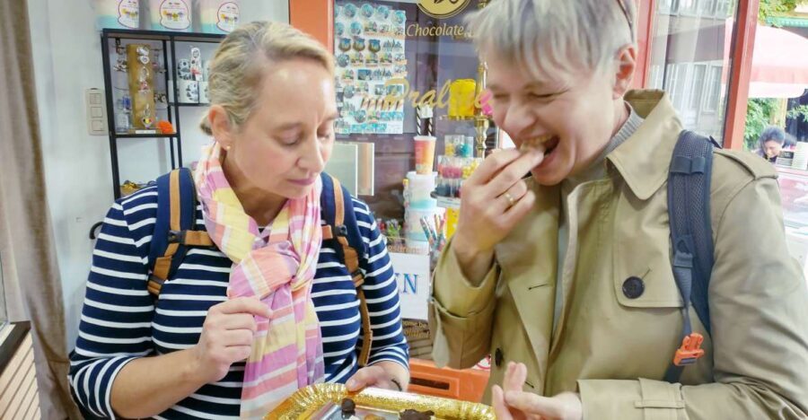 Ghent: Guided City Tour with Chocolate Tastings - Chocolate Tastings and Their Stories