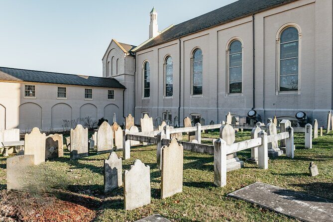 Ghosts of Fredericksburg, Virginia: A Self-Guided Walking Tour - The Sum Up