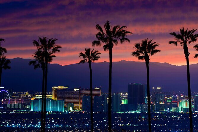 Ghosts of Las Vegas Walking Tour - Guide and Atmosphere