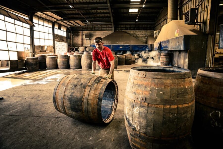 Glasgow :Go Drinking whisky with a Scotsman. - FAQs