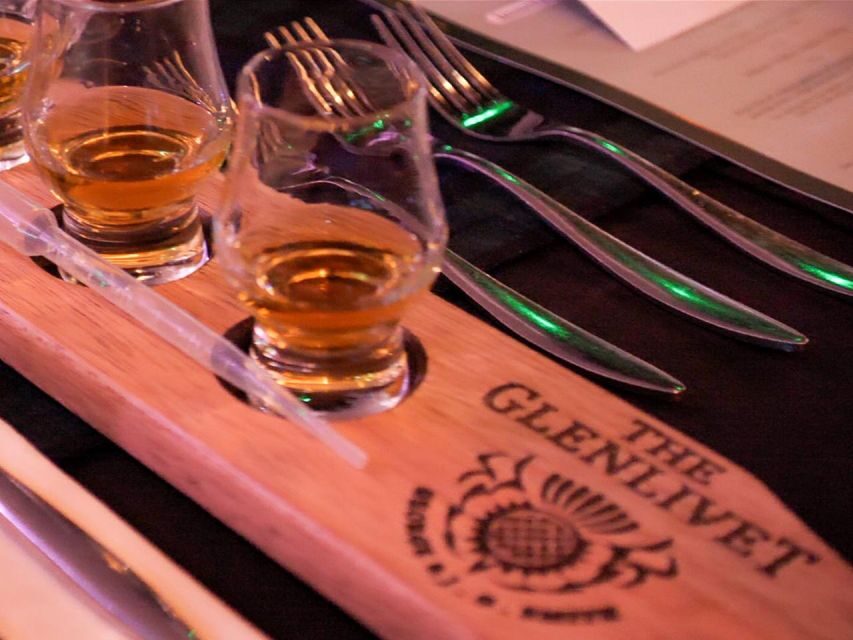Glasgow: Whisky Flight and Scottish Cheeseboard - An In-Depth Look at the Experience