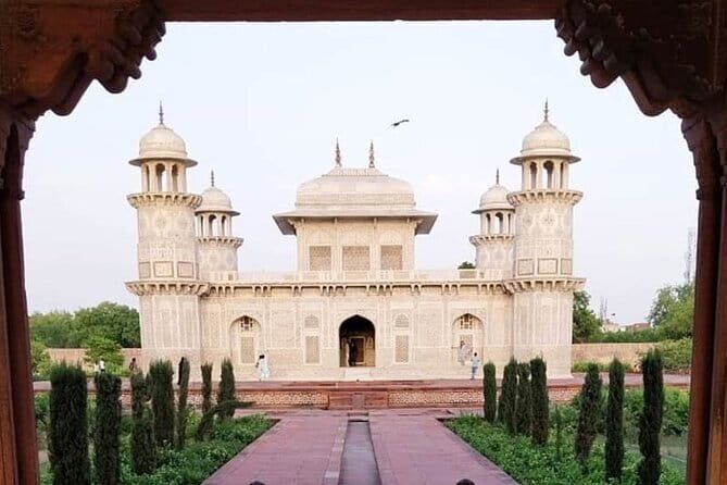 Golden Triangle Tour with Khajuraho and Varanasi - Who Is This Tour Best For?