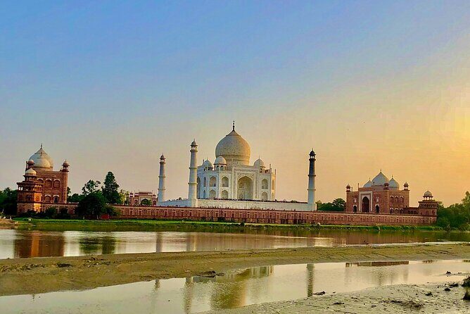 Golden triangle with Khajuraho and Varanasi - Introduction