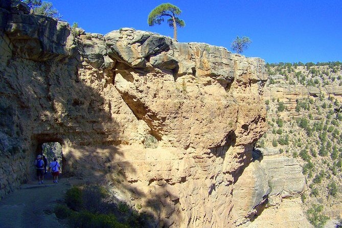 Grand Canyon Hike with Sedona and Flagstaff Hotel Pickup - An In-Depth Look at the Tour Experience