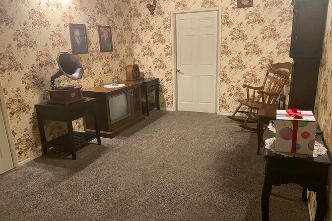 Grandma's Surprise Private Escape Room In California - What to Expect During Your Experience