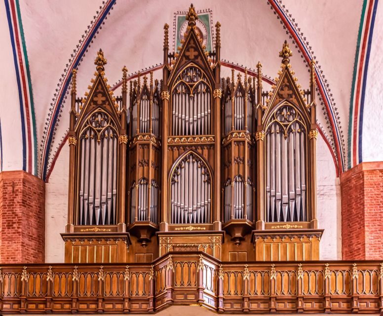 Greifswald: Private Guided Walking Tour - Walking Through History and Architecture