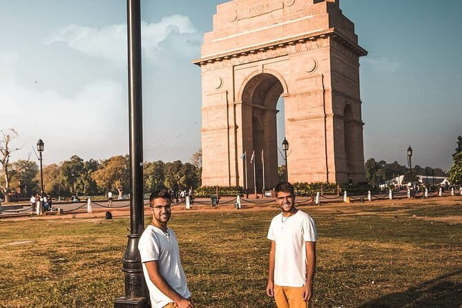 Guided Old & New Delhi Tour With Akshardham Temple - The Old Delhi Experience