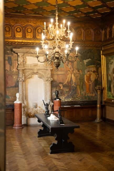 Guided Tour at Museum Frederic and Cecilia Cutescu Storck - The Value of the Tour