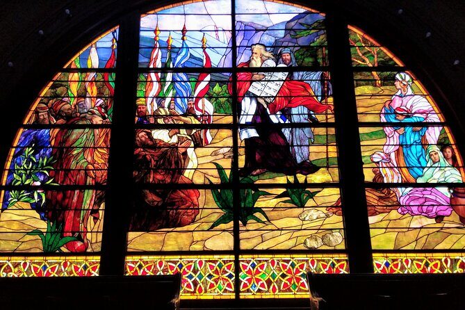 Guided Tour of Historic Gold Rush Synagogue - An In-Depth Look at the Tour Experience