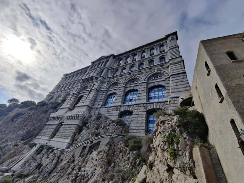 Guided tour of Monaco in 2 hours - What Does the Tour Include?