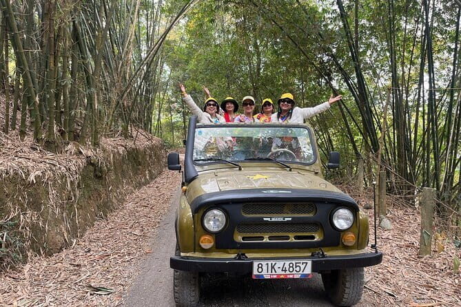 Ha Giang Jeep Tours: 3 Day 4WD + Hiking + Cruising Adventures - Day 2: The Heart of the Region – Dong Van and Ma Pi Leng
