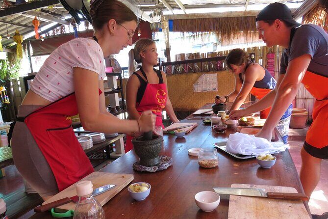 Half-Day Thai Cooking Class and Market Tour From Chiang Mai - Who Should Book This Tour?