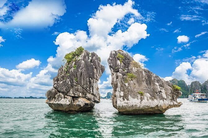 Halong Bay 4 Hour Cruising with Caving, Kayaking and Lunch - What Sets This Tour Apart: The Real Value