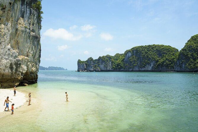 Halong Bay Cruises 2 Days/1 Night included Pick up & Transfers - What to Expect from Your Cabin and Onboard Experience
