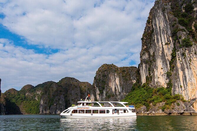 Halong Bay Premium Day Tour with Cruise, Buffet Lunch & Transfer - What Travelers Say