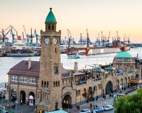 Hamburg: 2-Hour Tour Along the Elbe - Why This Tour Offers Great Value