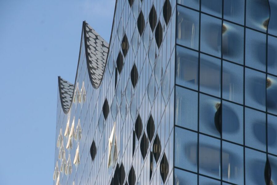 Hamburg: Guided Port Walk for Families - What Makes This Tour Stand Out