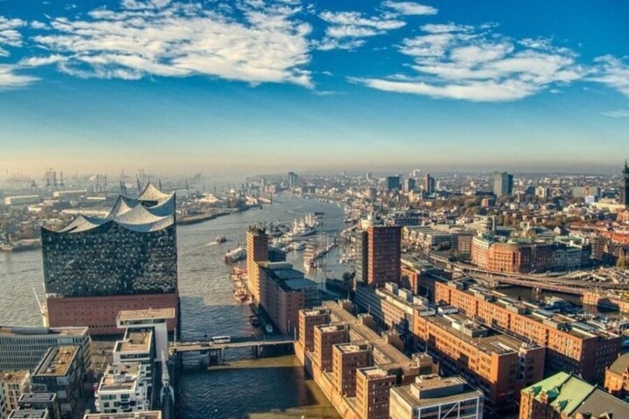 Hamburg : Must-See Walking Tour With A Guide - Exploring Architectural and Maritime Marvels
