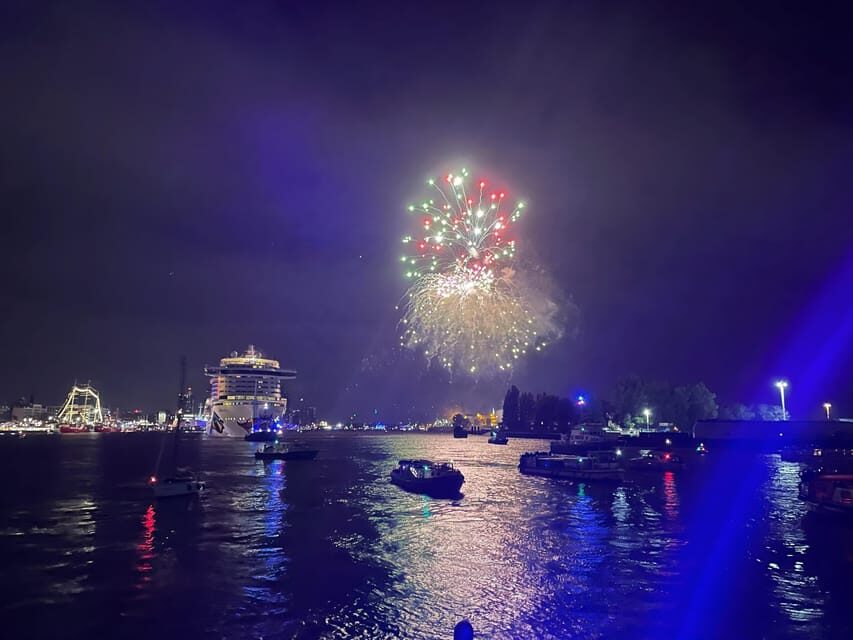 Hamburg: New Years Eve Harbour Cruise - What to Expect During the Cruise