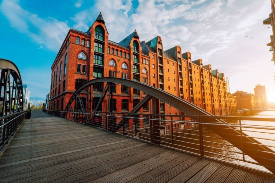 Hamburg: Old Town & Speicherstadt Private Walking Tour - The Experience’s Value: How It Stacks Up