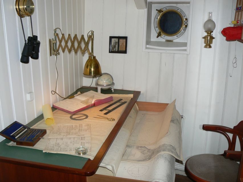 Hamburg: RICKMER RICKMERS Museum Entry Ticket - Learning About Life Onboard
