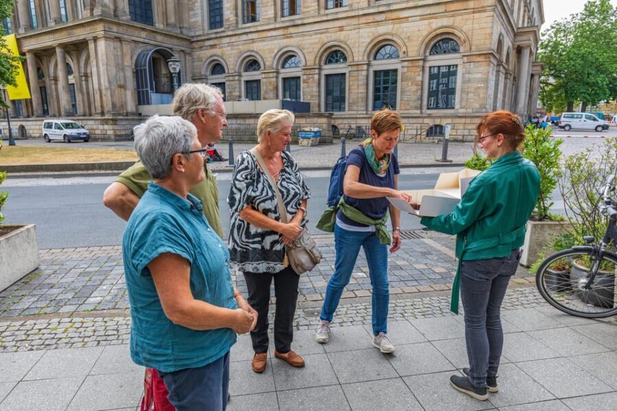 Hannover: Culinary Walking Tour Old Town - Itinerary Breakdown