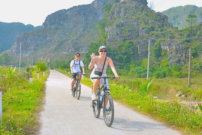 Hanoi Private Day Trip to Hoa Lu, Tam Coc, Mua Cave, Local Family - An In-Depth Look at the Itinerary