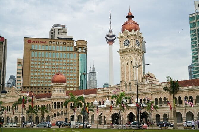 Have Fun at Bird Park & Aquaria - Kuala Lumpur - Who Should Consider This Tour?