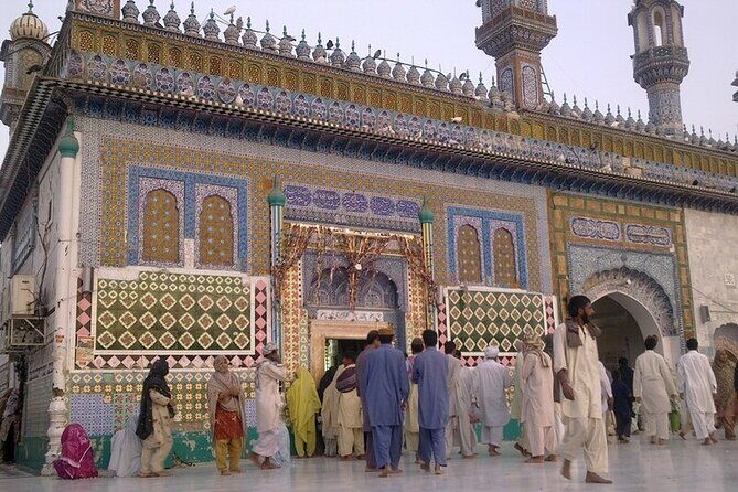 Heer Ranjha Tomb & Jhang City Pvt Guided & All-Incl. 1-day Tour - What’s Included & What’s Not