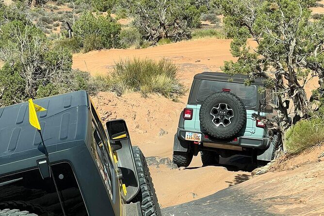 Hells Revenge Private 4x4 Guided Jeep Experience in Moab - An In-Depth Look at the Moab Jeep Adventure