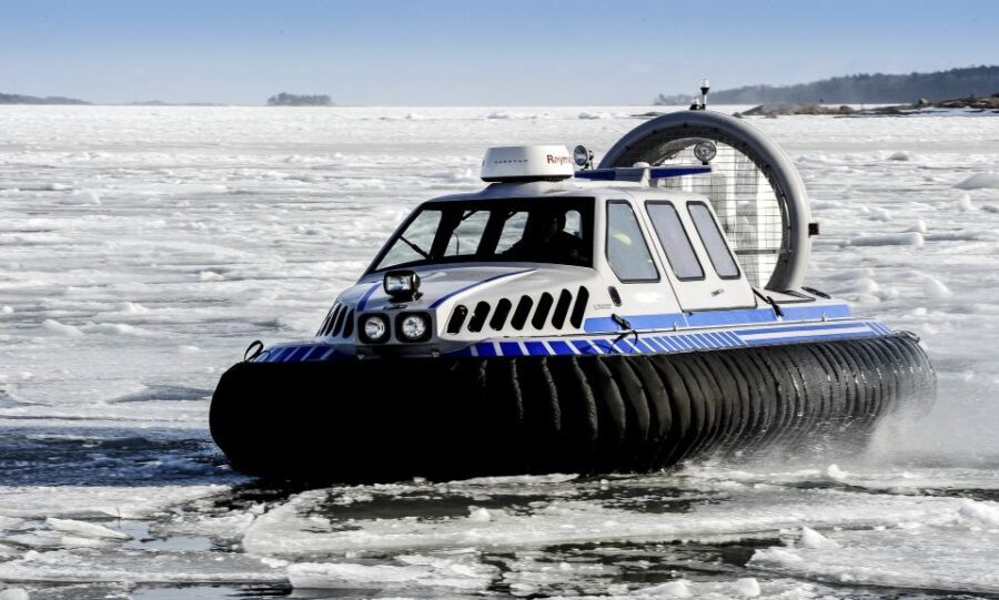 Helsinki: Arctic Hovercraft Experience with Lunch - A Close Look at the Experience