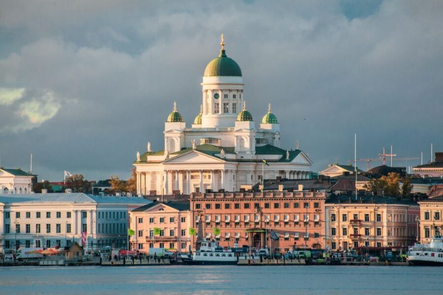 Helsinki: Tour with Private Guide - Itinerary Breakdown: What to Expect