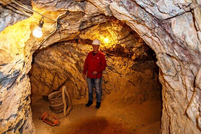 Historic 1880's Gold Mine Jeep Adventure near Scottsdale Phoenix - A Deep Dive into the Experience