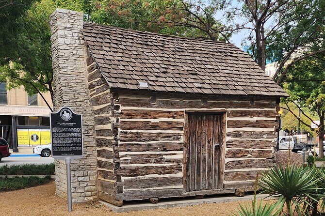 Historic Dallas Downtown Solo Self Guided Walking Tour - What to Expect from the Experience